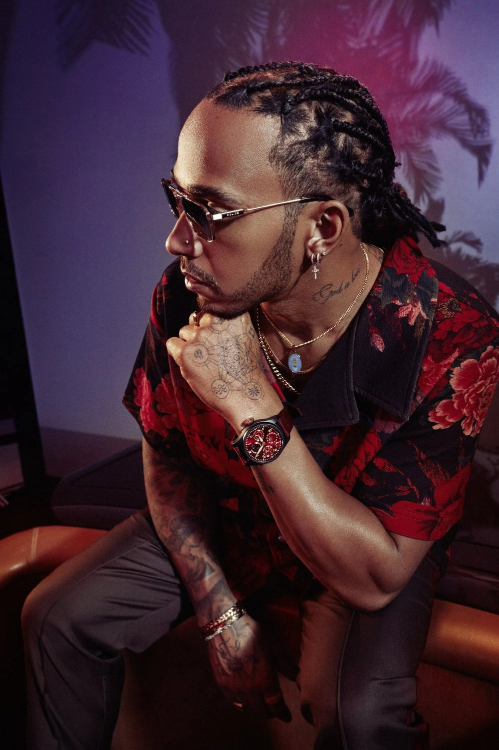 Lewis Hamilton y Su Joyería: Más Que Un Accesorio, Un Símbolo de Ident